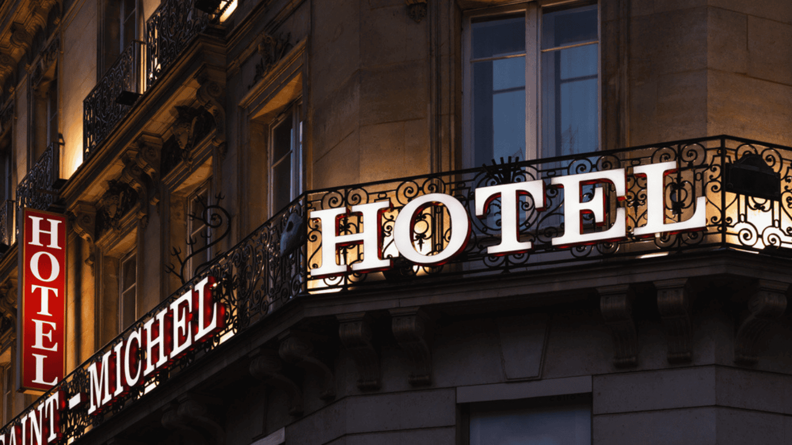 15 Red Flags To Watch Out For When Booking Hotels