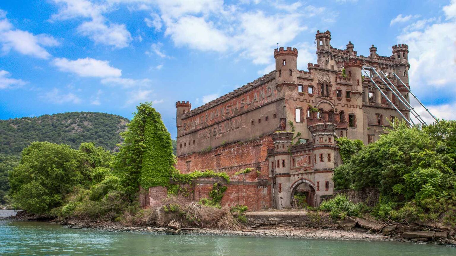 15 Most Impressive Castles And Mansions In America You Can Actually Visit